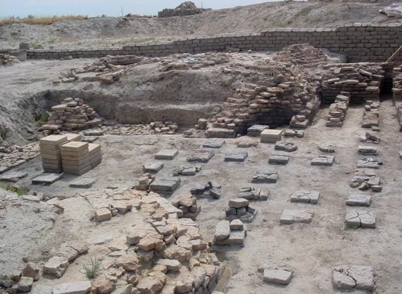 Visit to Otrar ancient settlement